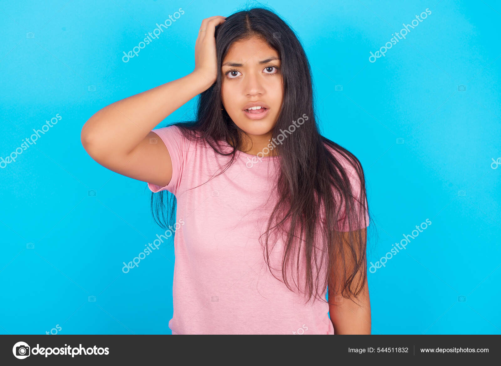 Embarrassed Girl Shocked Expression Expresses Great Amazement Puzzled ...