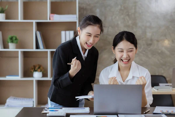 Exceed sales targets Stock Photos, Royalty Free Exceed sales targets ...