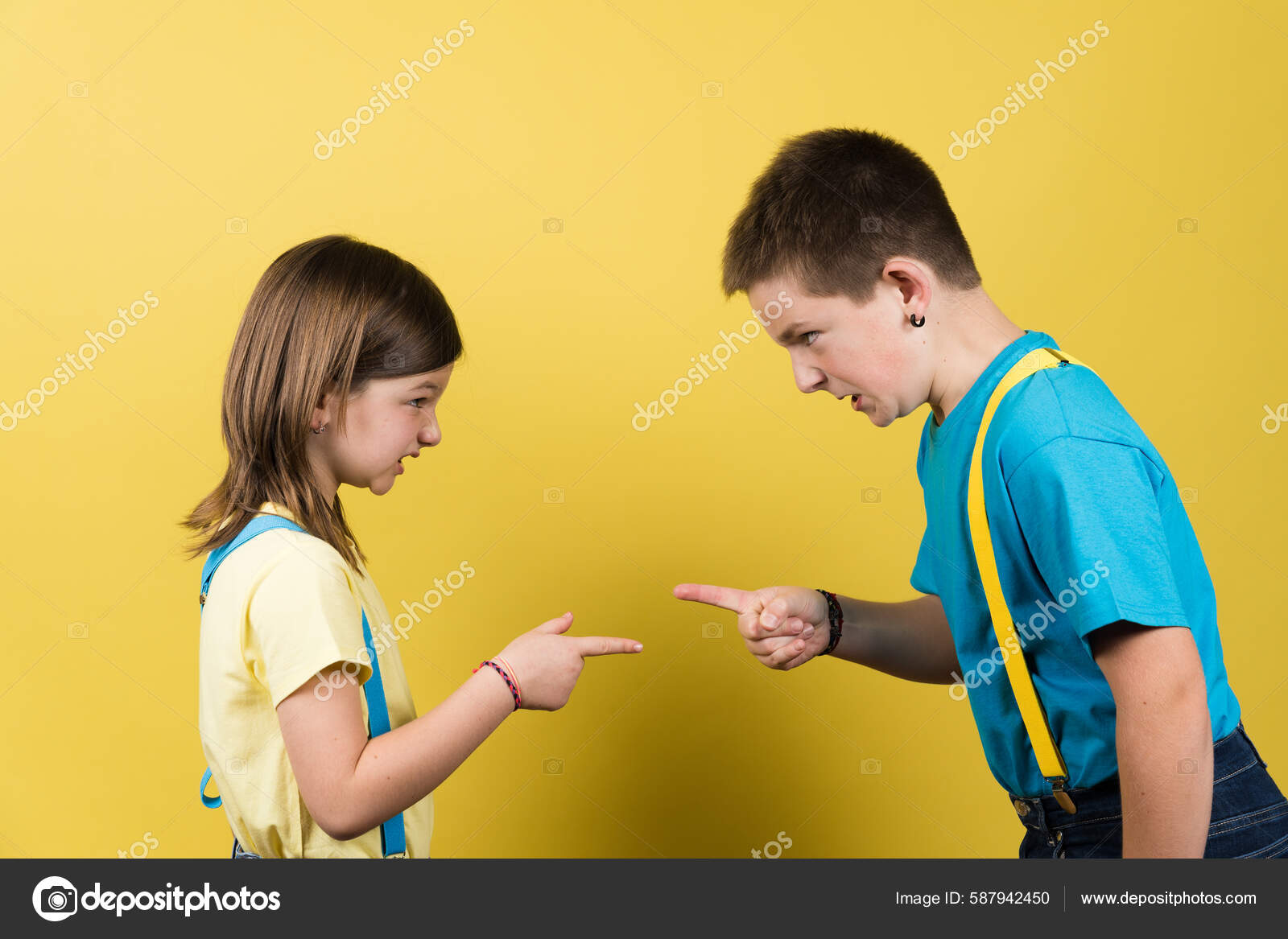 Brother Sister Having Discussion Pointing Each Other Boy Girl Menacing ...