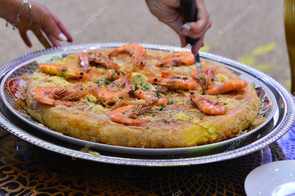 Bastila o 'Pastilla' es un plato marroquí tardío. Pollo Bastila es un ...