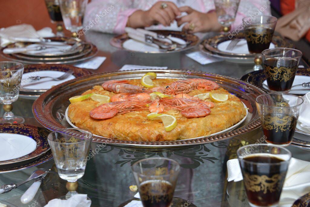 Bastila o 'Pastilla' es un plato marroquí tardío. Pollo Bastila es un ...