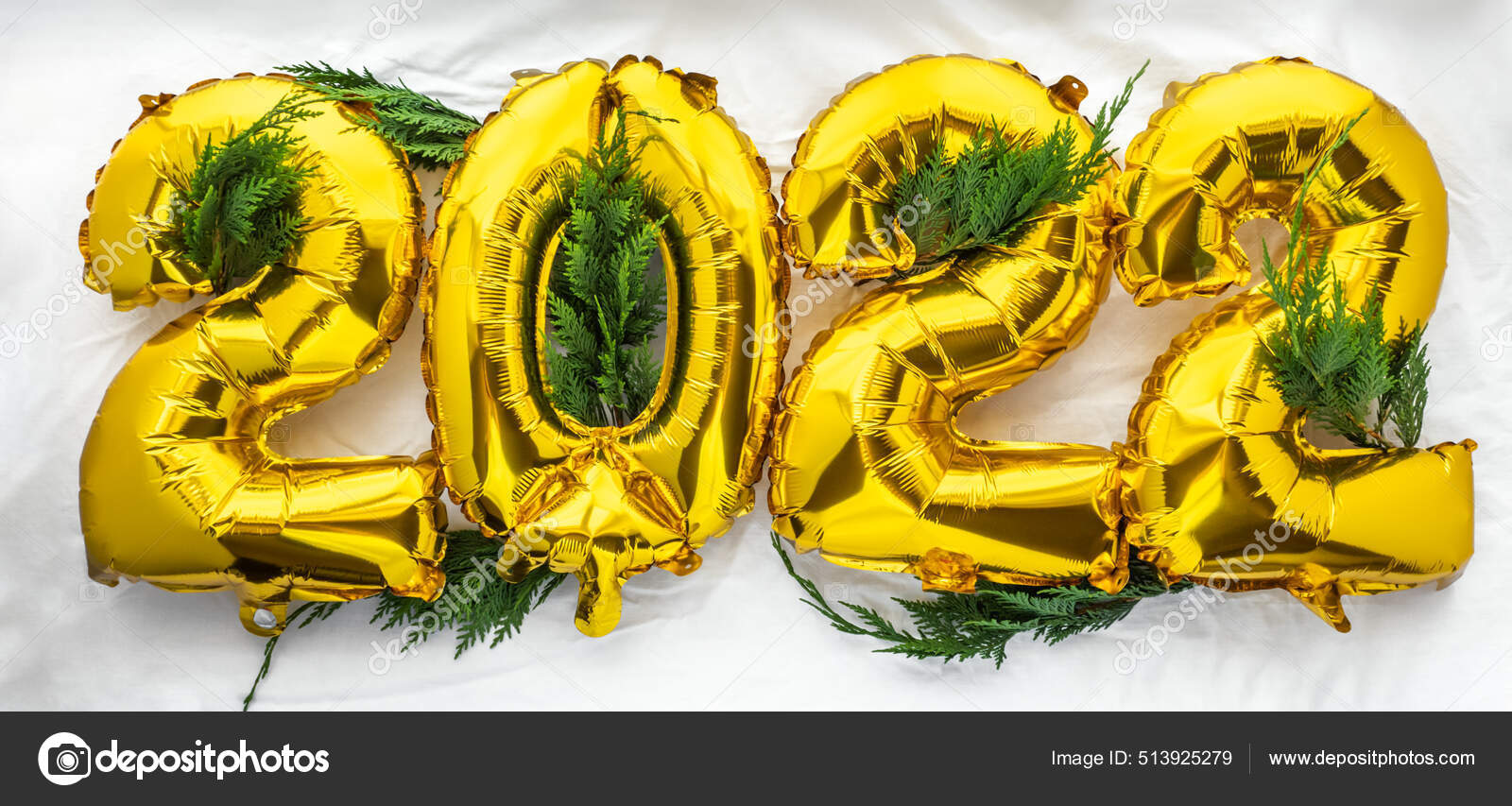 2022 new year numbers in golden balloons on white sheet Stock Photo by ...