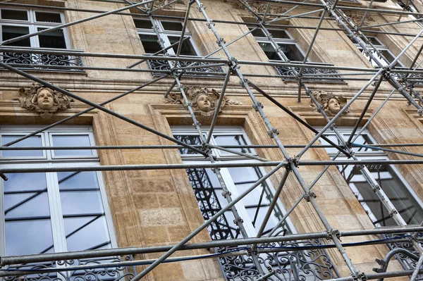 Scaffolding in paris Stock Photos, Royalty Free Scaffolding in paris ...
