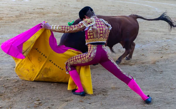 Estilo de touradas fotos de stock, imágenes de Estilo de touradas sin ...