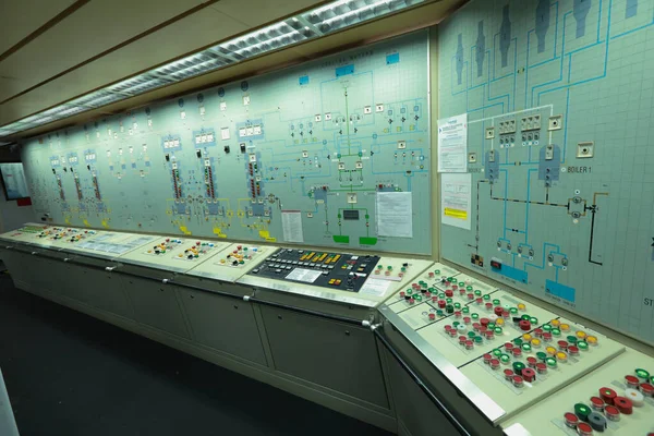 Process control room Stock Photos, Royalty Free Process control room ...