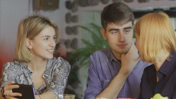 1,024 vídeos de Jokes, metraje de Jokes sin royalties | Depositphotos