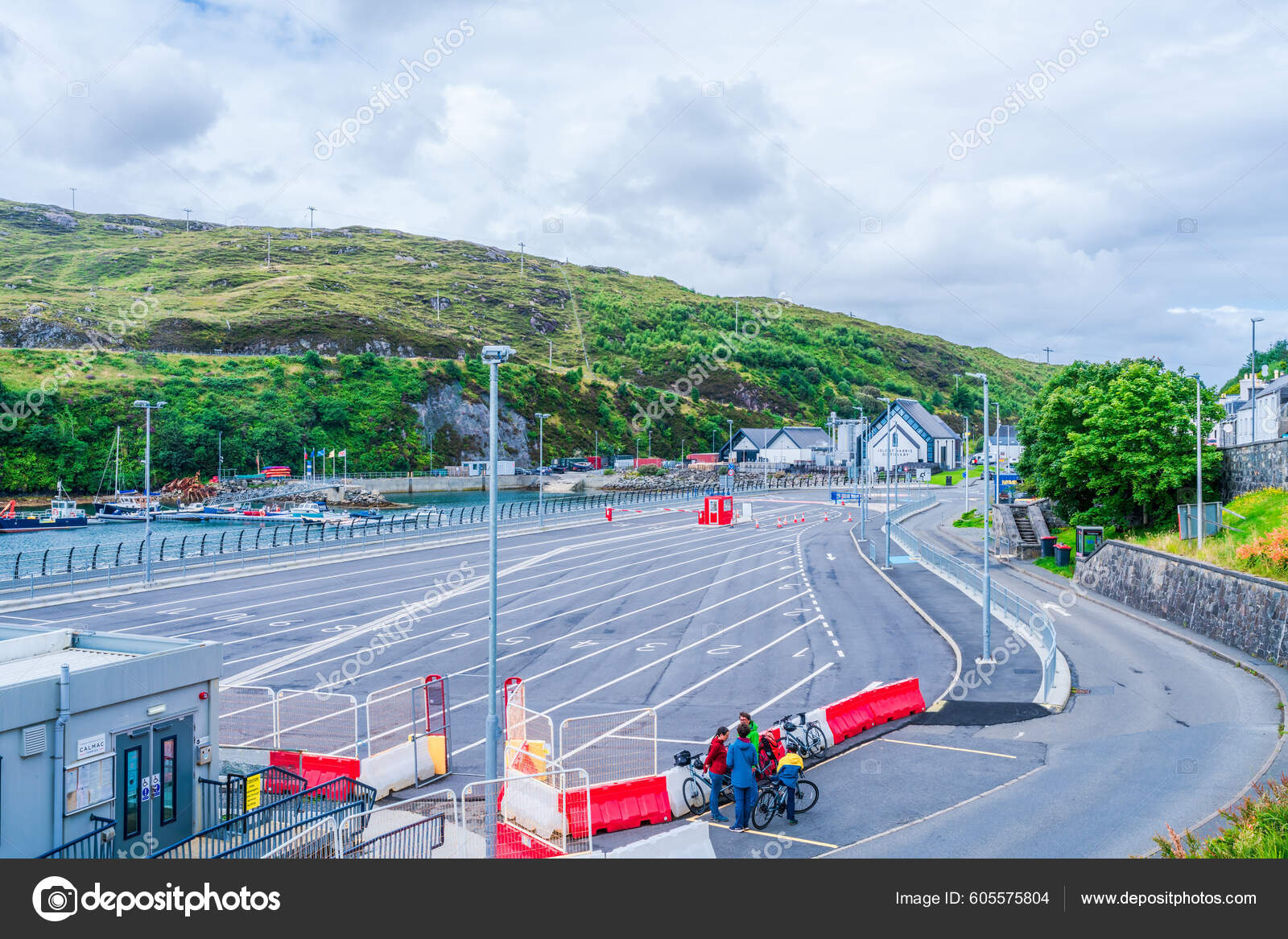 Tarbert Isle Harris Scotland August 2022 Tarbert Main Community Harris ...