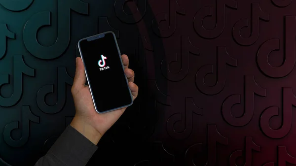 Tik tok hintergrund Stock Photos, Royalty Free Tik tok hintergrund ...