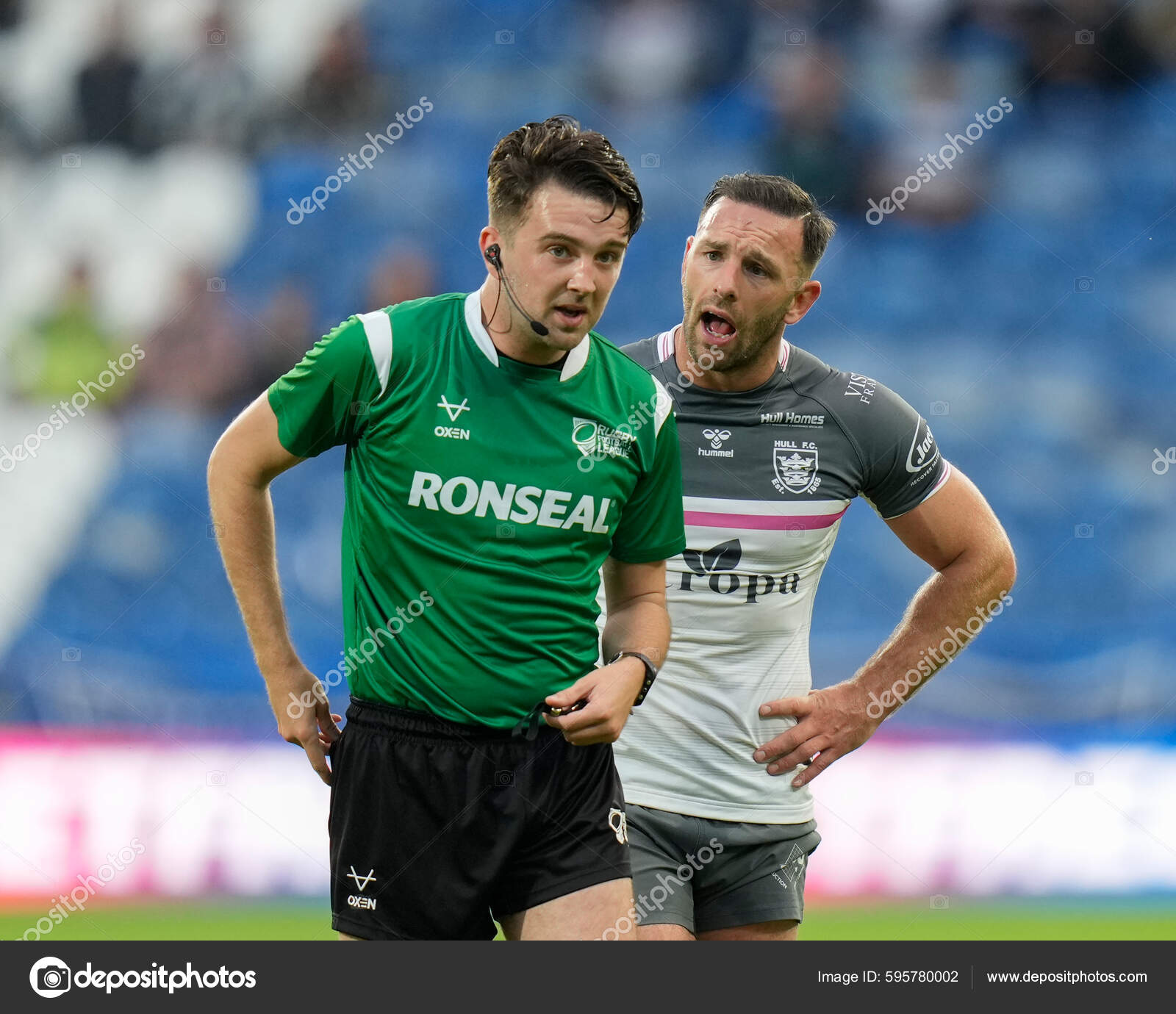 Luke Gale Hull Speaks Referee Griffiths Shows Yellow Card Smith – Stock ...