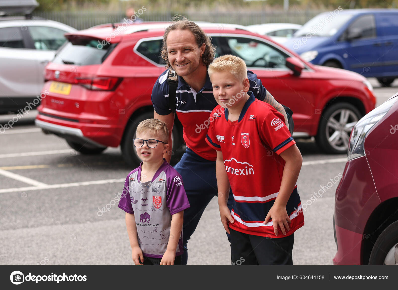 Korbin Sims Hull Has Photo Taken Some Young Fans – Stock Editorial ...