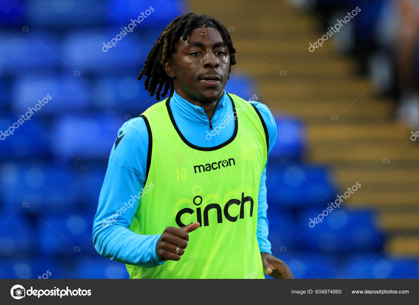 Eberechi Eze Crystal Palace Warms Prior Kick – Stock Editorial Photo ...