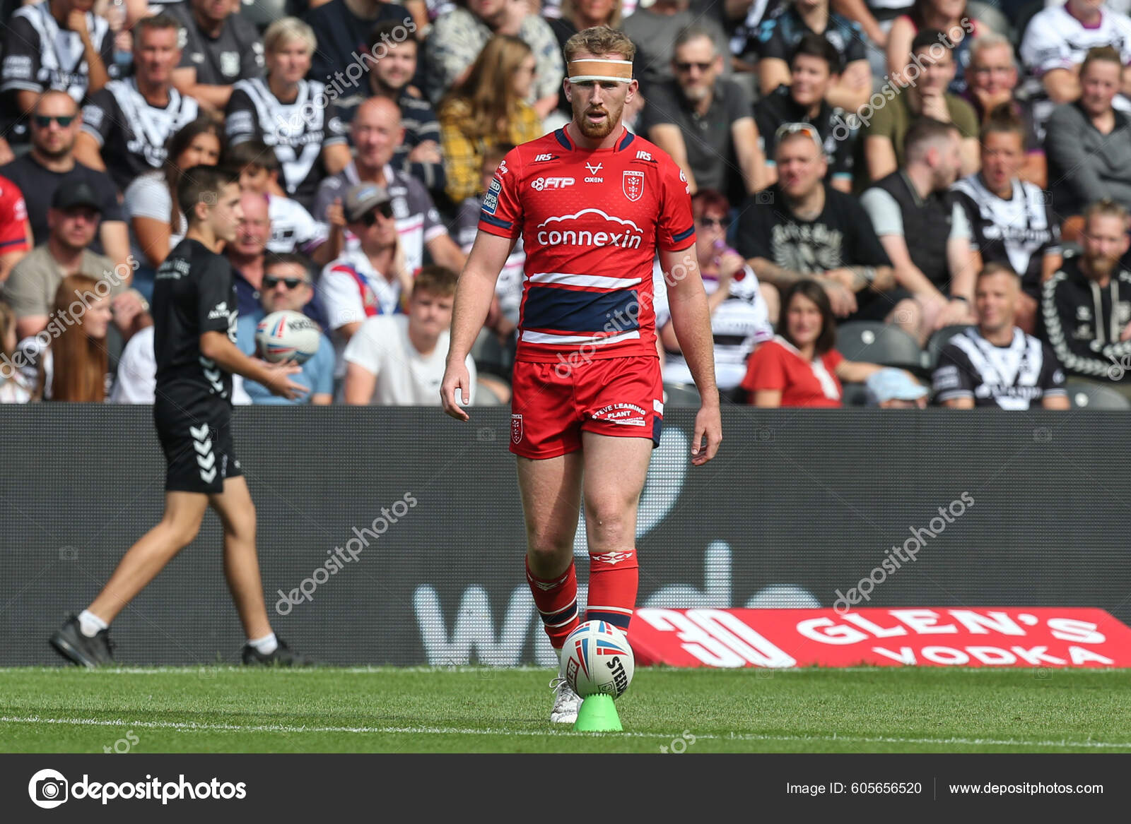 Rowan Milnes Hull Prepares Take Conversion Kick Betfred Super League ...