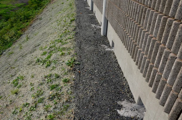 Freeway Bridge Drainage Sound Absorbing Wall Holes Lets Water Gutters ...