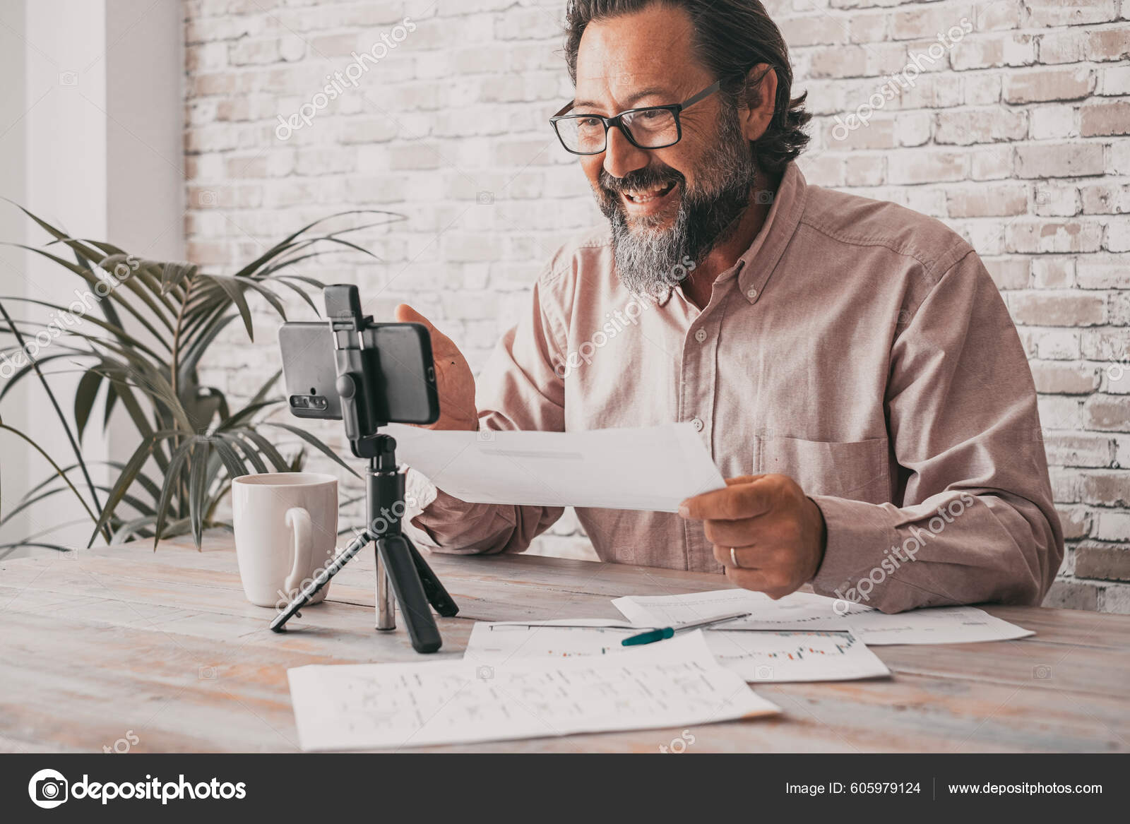 One Man Record Content Using Mobile Phone Upload Video Channel ...