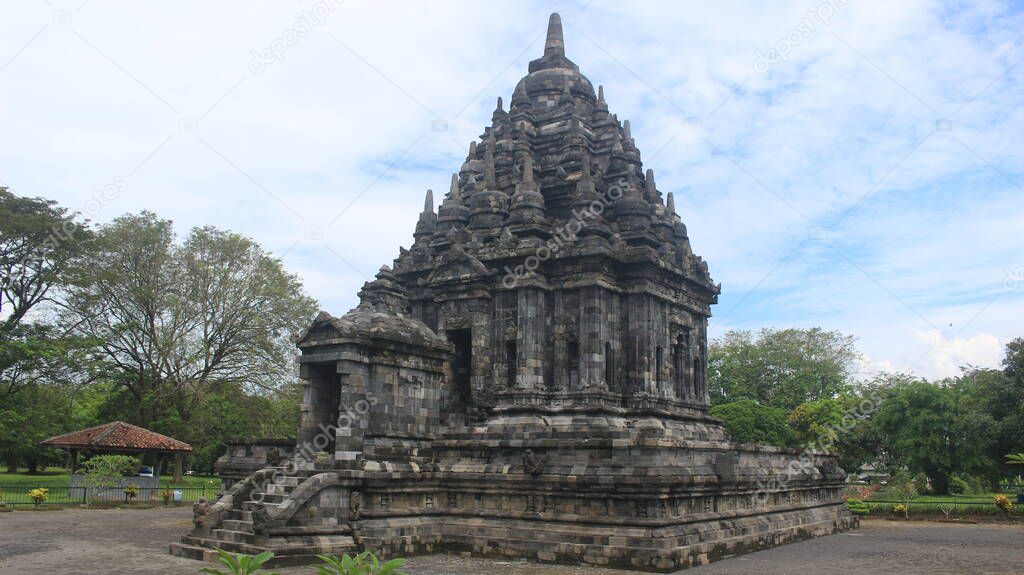 Viajando al templo de Bubrah, este templo se encuentra en la provincia de Java Central ...