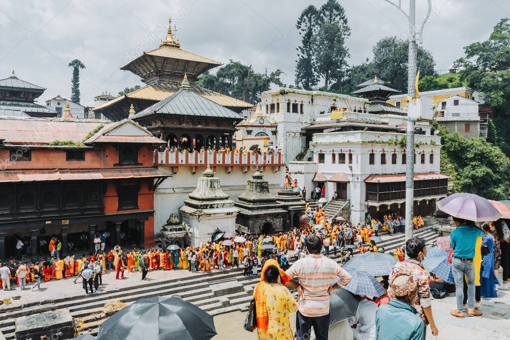 kathmandu,Nepal - Aug 8, 2022 : Hindu devotees at pashupatinath temple ...