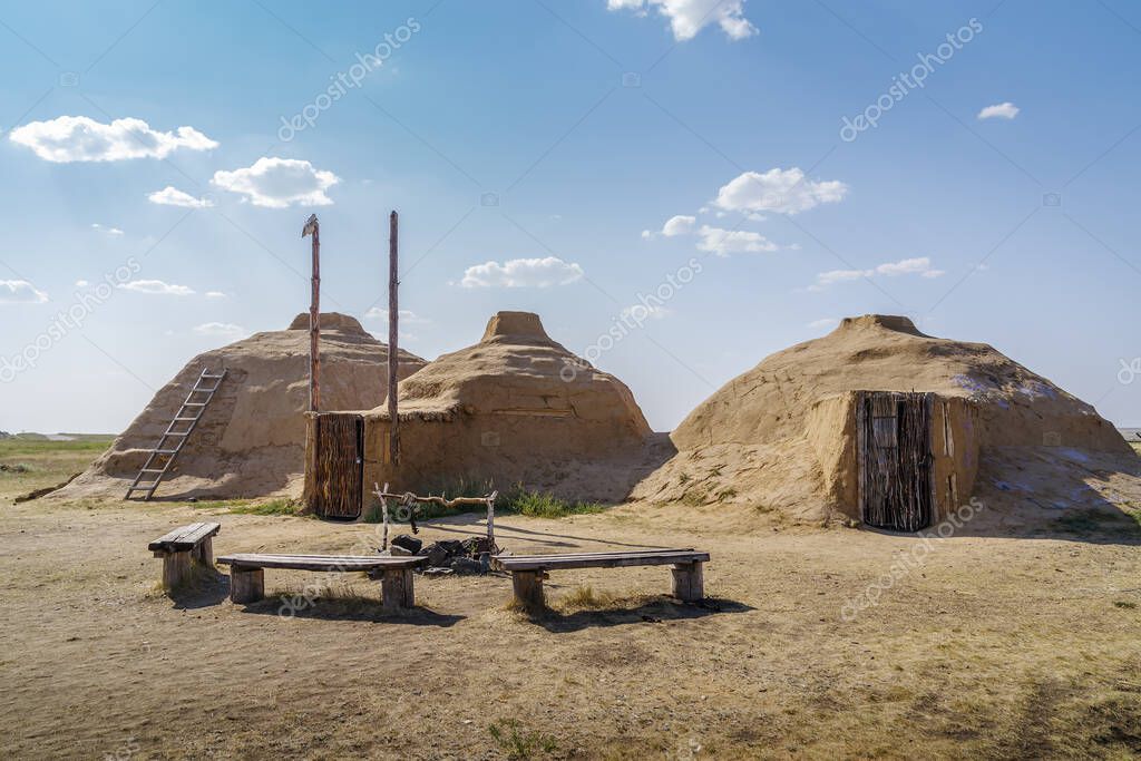 Arkaim, Rusia - 24 de agosto de 2021: Reconstrucción arqueológica de ...