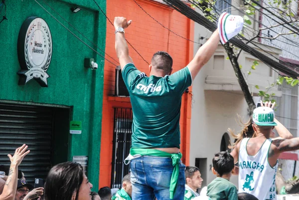 Fotos de El fan, Imagens de El fan sem royalties | Depositphotos