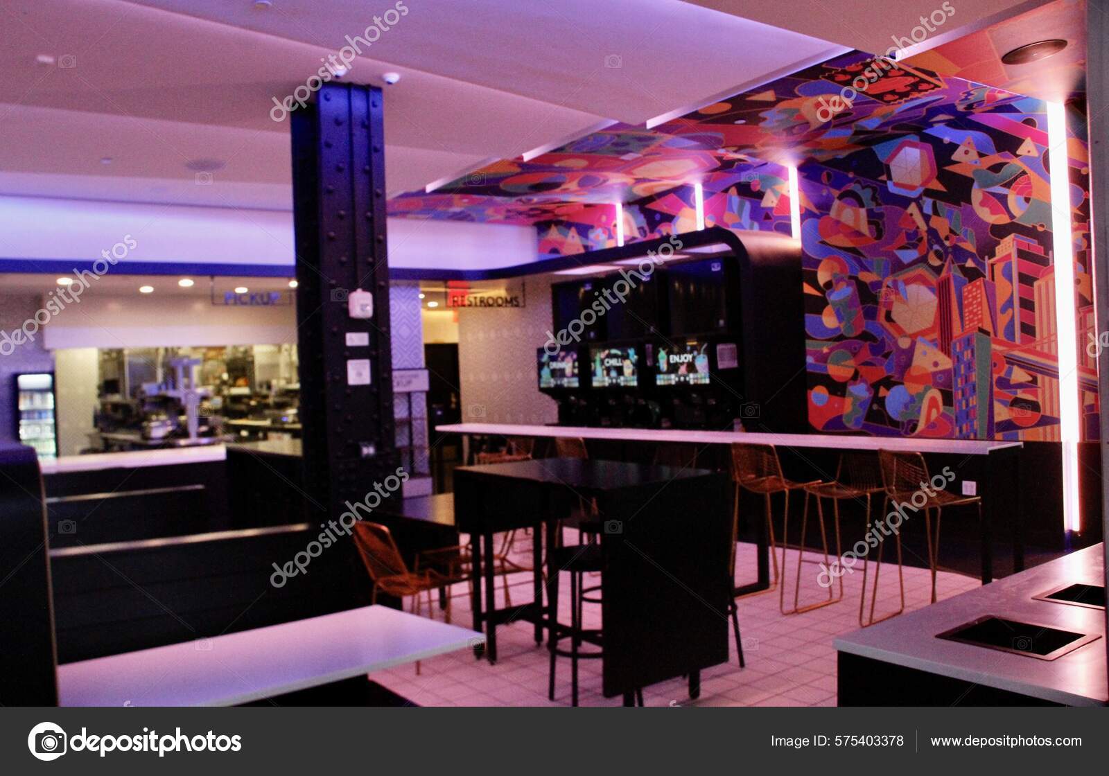 New Taco Bell Has Opened First Restaurant All High Tech — Stock ...