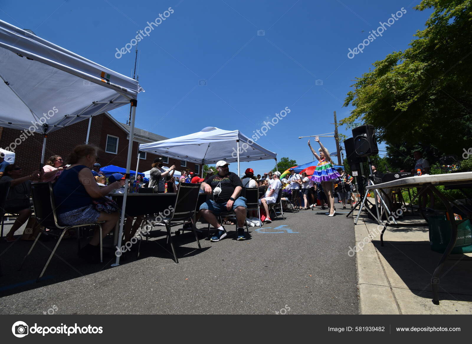 Maxi Padding Performs Hosts Drag Queen Bingo Brunch New Jersey — Stock ...