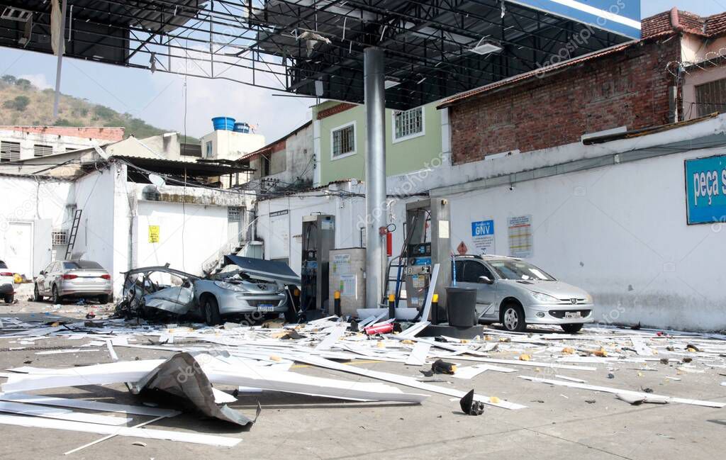 Car explodes at gas station in Rio de Janeiro. July 26, 2022, Rio de ...