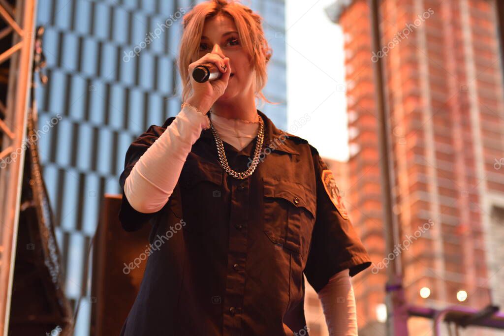 JAX se presenta al final del concierto de verano. 15 de septiembre de ...