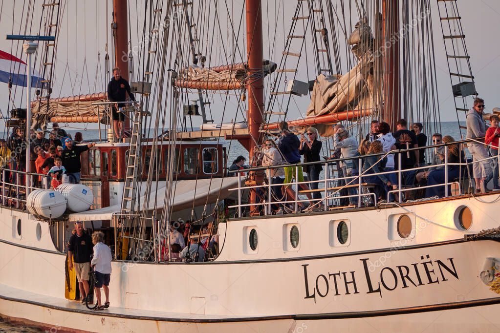 Binz, Alemania - 22 de julio de 2021 - El Loth Lorin es una barquentina ...