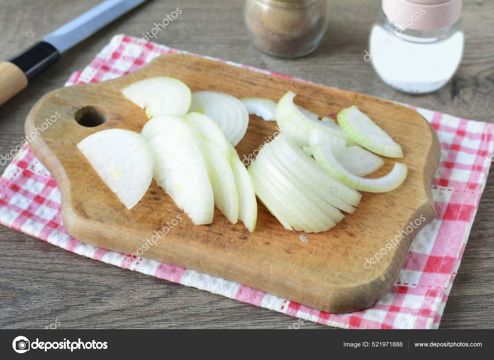Chop Onions Half Rings — Stock Photo © PavSub #521971888
