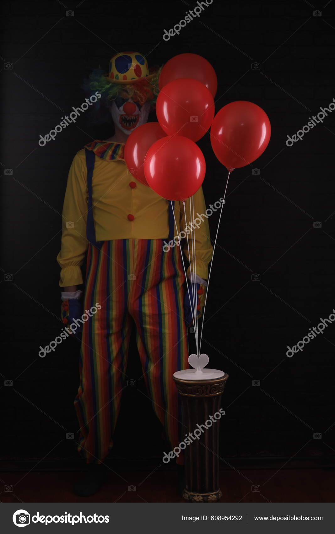 Bad Clown Red Balloons — Stock Photo © serikbaib #608954292