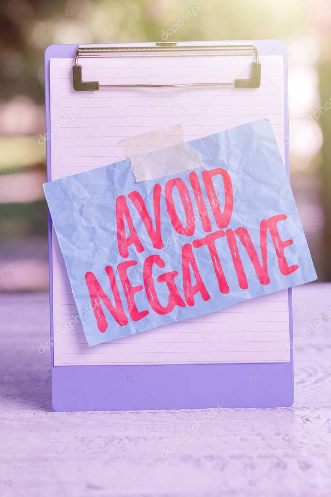 Inspiración mostrando signo Evitar Negativo. Concepto significado ...