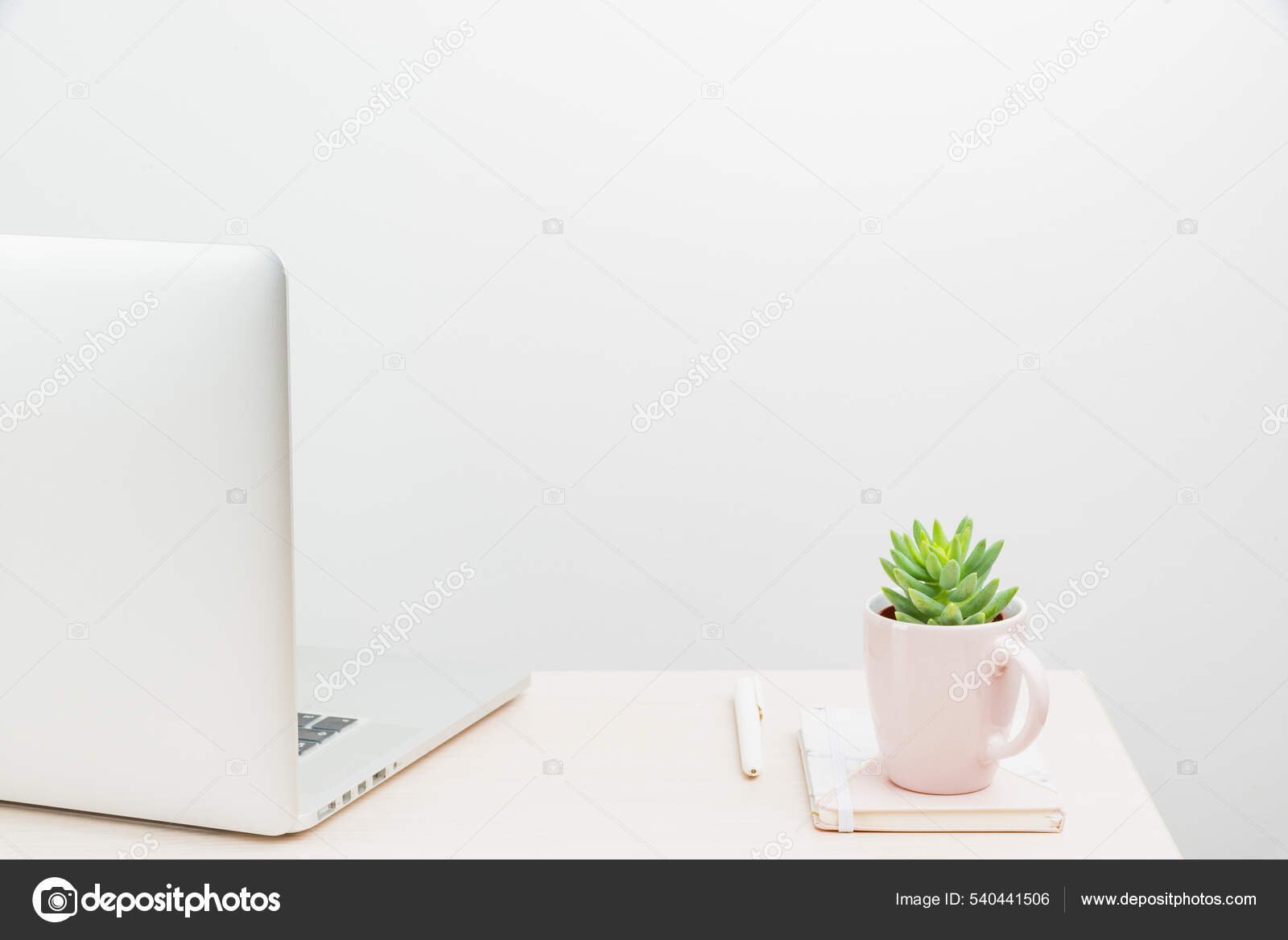 Tidy Workspace Setup, Writing Desk Tools Equipment, Smart Office ...