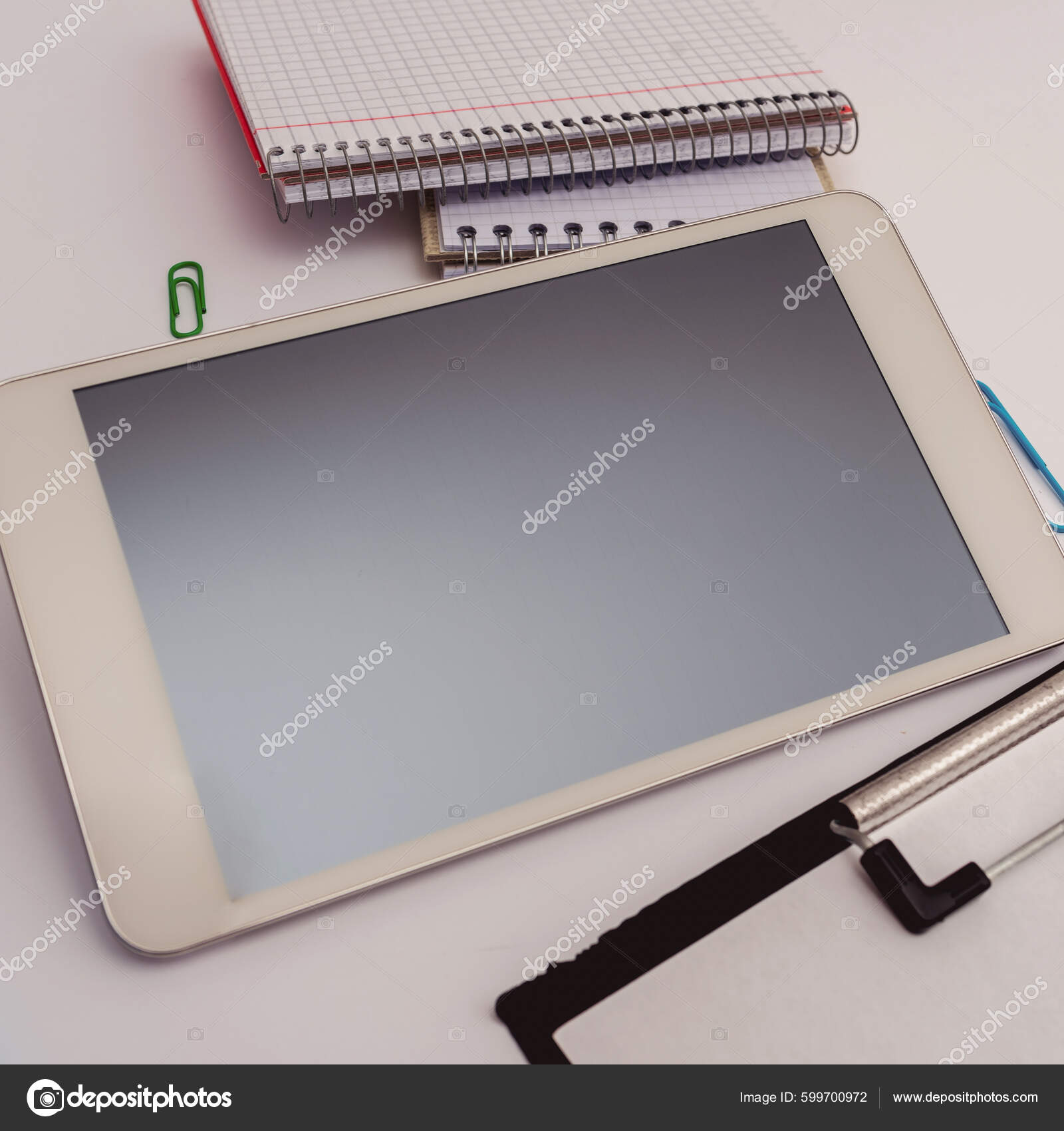 Mobile Phone Screen Important Message Desk Coffee Keyboard — Stock ...