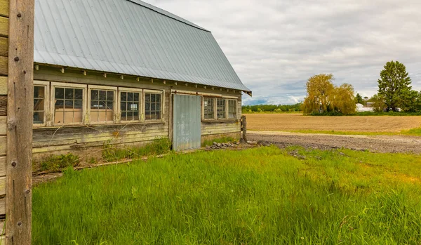 Modern farm barn Stock Photos, Royalty Free Modern farm barn Images ...
