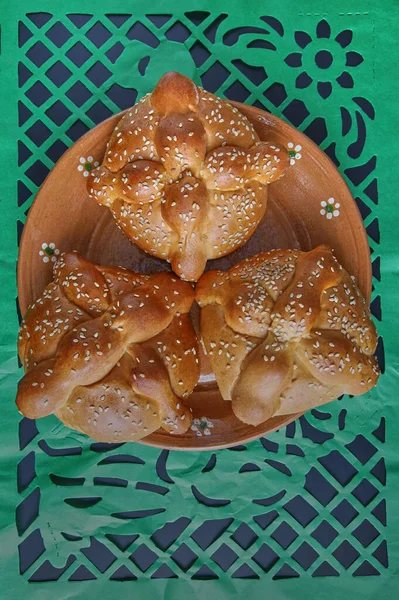 Pan de muerto dibujo images libres de droit, photos de Pan de muerto ...