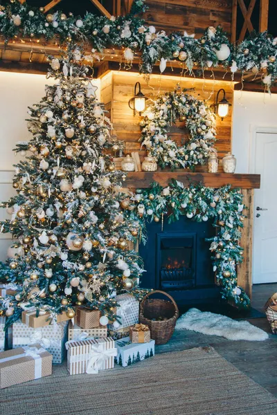 Barn christmas Stock Photos, Royalty Free Barn christmas Images ...