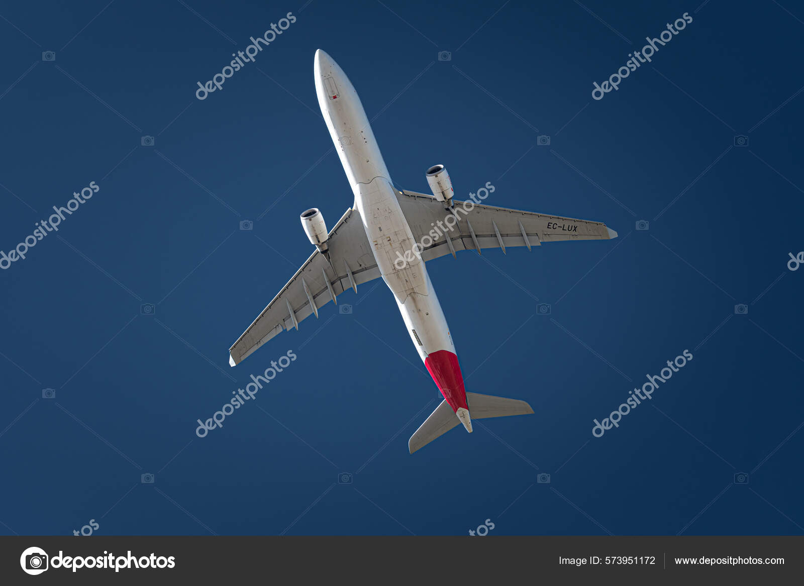 Airbus A320 Flying Blue Sky May 2022 Sao Paulo Brazil — Stock Editorial ...