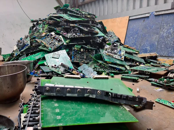 E waste scrap Stock Photos, Royalty Free E waste scrap Images ...