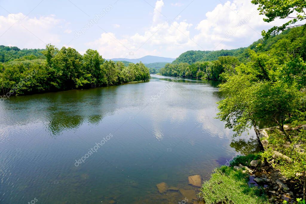James River Gorge en Blue Ridge Parkway en Virginia. Vista de la brecha ...