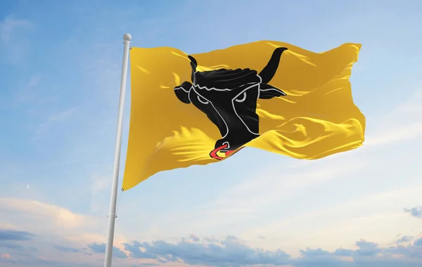 Fleur de lis outdoor flag Stock Photos, Royalty Free Fleur de lis ...