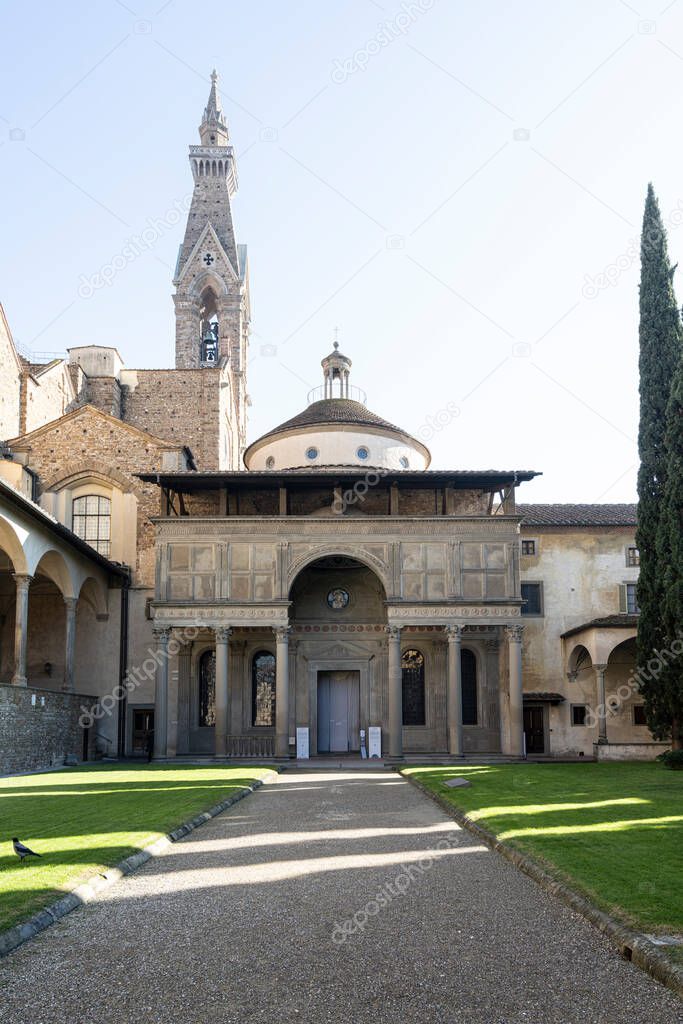 Florencia, Italia. Enero 2022. vista interior del gran claustro de la ...