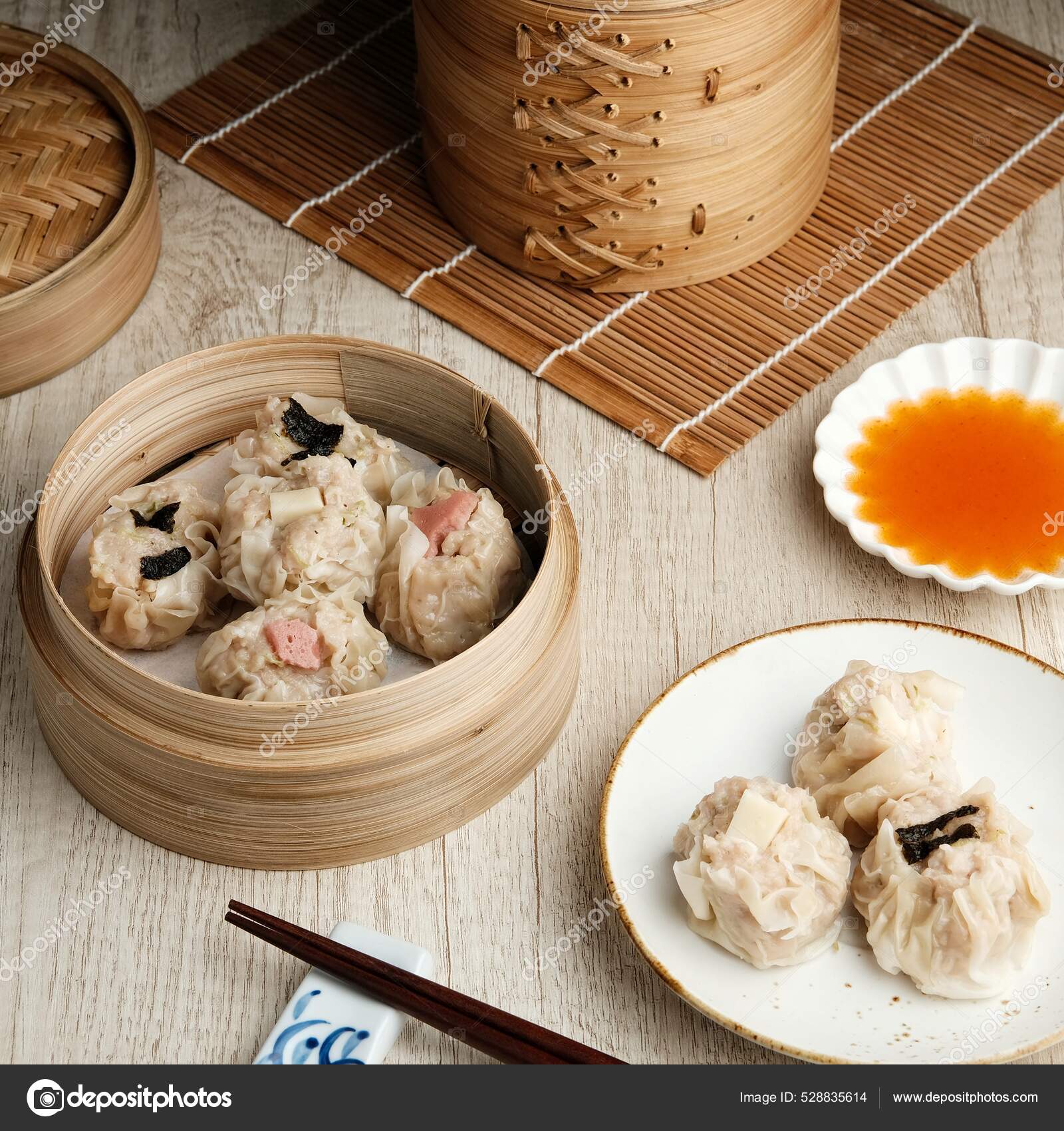 Dimsum Various Toppings Served Bamboo Steamer Spicy Sauce Selective ...