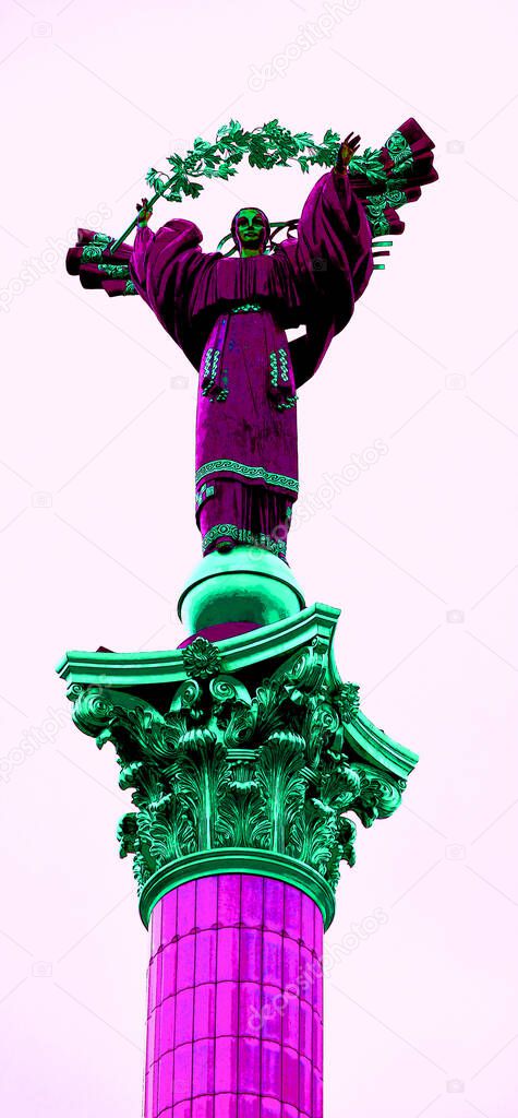 KIEV UKRAINE 09 04 17: Independence Monument is a victory column ...