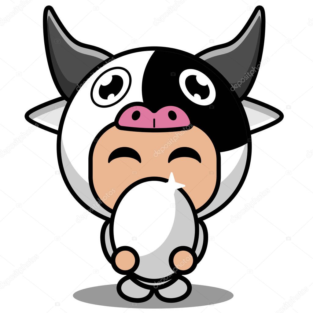 vector de dibujos animados personaje lindo animal de vaca traje de la mascota sosteniendo huevo ...