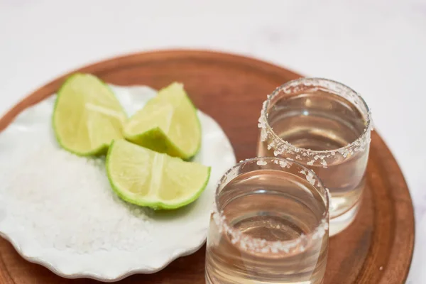 Mezcal shot fotos de stock, imágenes de Mezcal shot sin royalties ...