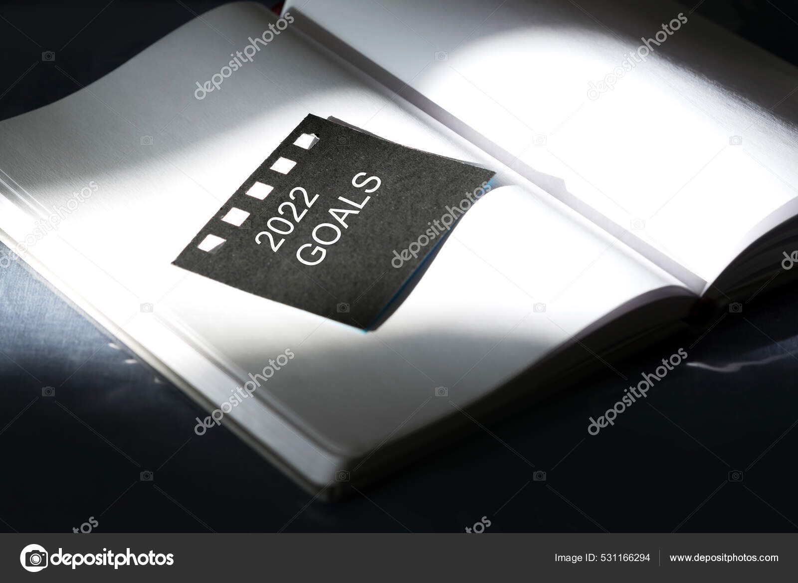 Notepad Caption 2022 Goals Black Note Sheet — Stock Photo © xAsparax ...