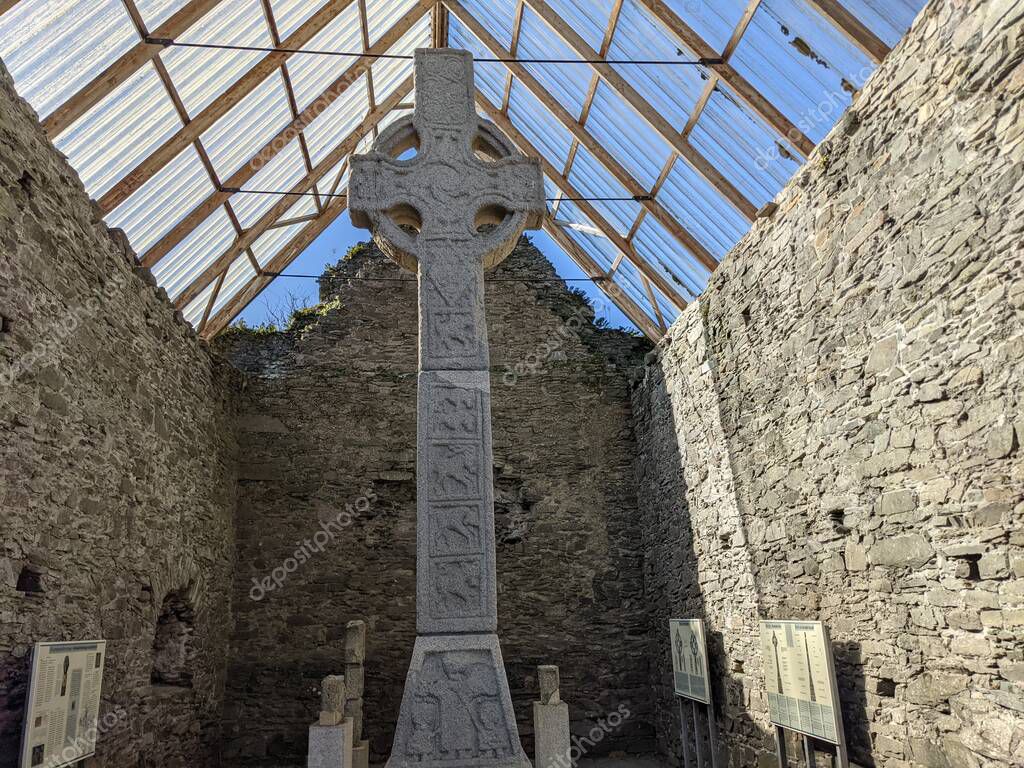 Moone High Cross, edificio del patrimonio celta en la República de ...