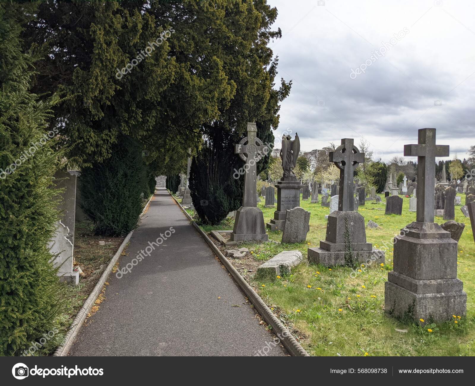 Glasnevin Cemetery Biggest Cemetery Dublin Ireland Stock Photo by ©alin ...