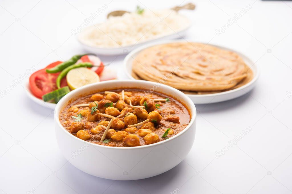 choley, chole masala o chana un alimento indio hecho de garbanzos ...