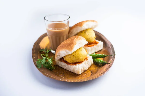 Indian vada pav Stock Photos, Royalty Free Indian vada pav Images ...