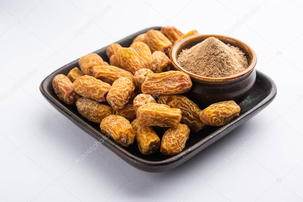 Fechas en polvo compuestas de khajoor o kharik secos 2023